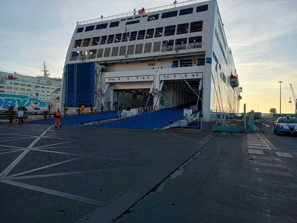 Moby Legacy: Cabine, Servizi, Foto Interni – Traghetti.com blog