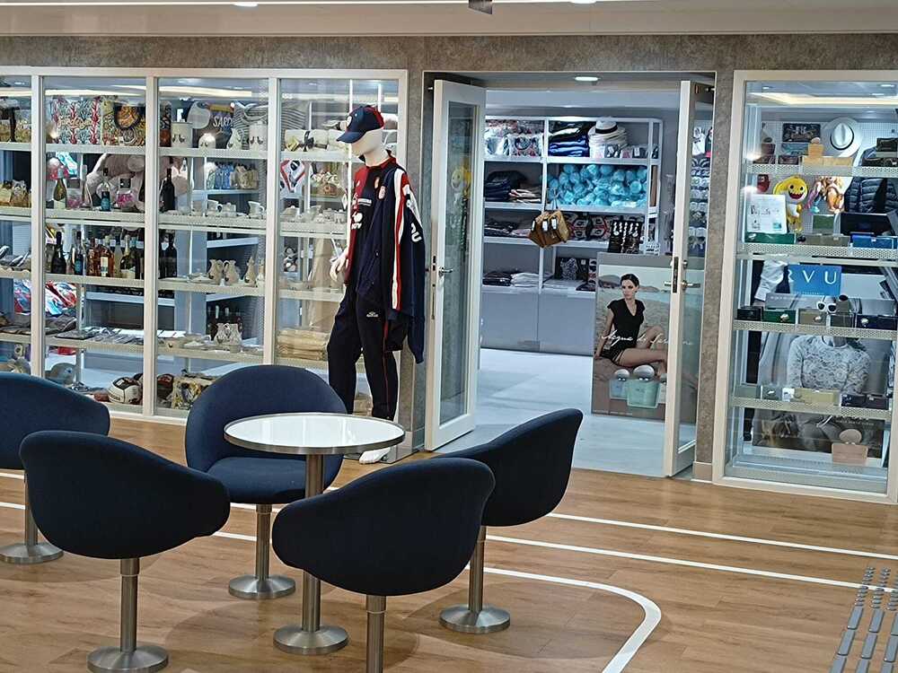 Moby Legacy: Cabine, Servizi, Foto Interni – Traghetti.com blog